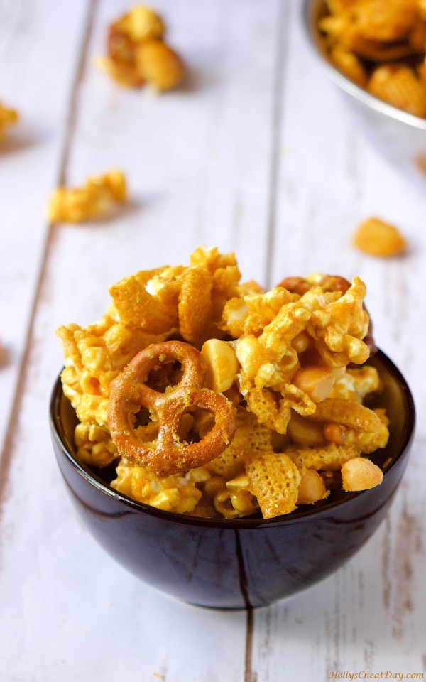 Caramel Crunch Mix - HOLLY'S CHEAT DAY