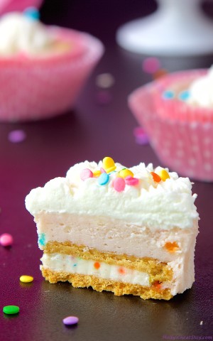 Mini Funfetti Cheesecakes - HOLLY'S CHEAT DAY