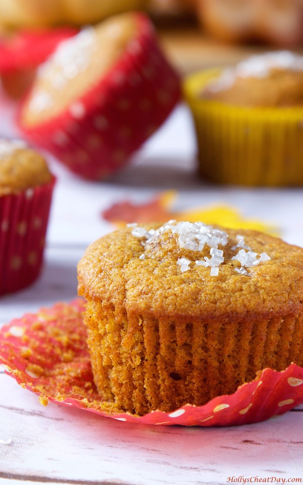 Pumpkin Gingerbread Muffins - HOLLY'S CHEAT DAY