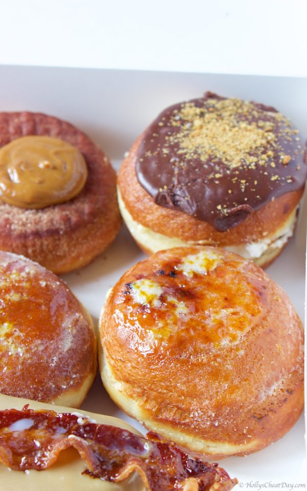 Holly's Junk Food Review Series : Doughnut Dollies - HOLLY'S CHEAT DAY